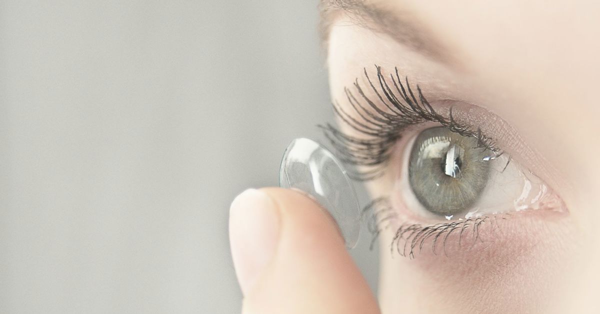 How Does The Cold Weather Affect Your Contact Lenses?