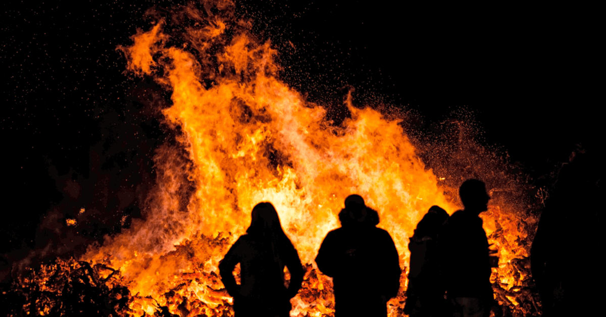 What Are the Dangers of Fireworks on Bonfire Night for Your Eyes?